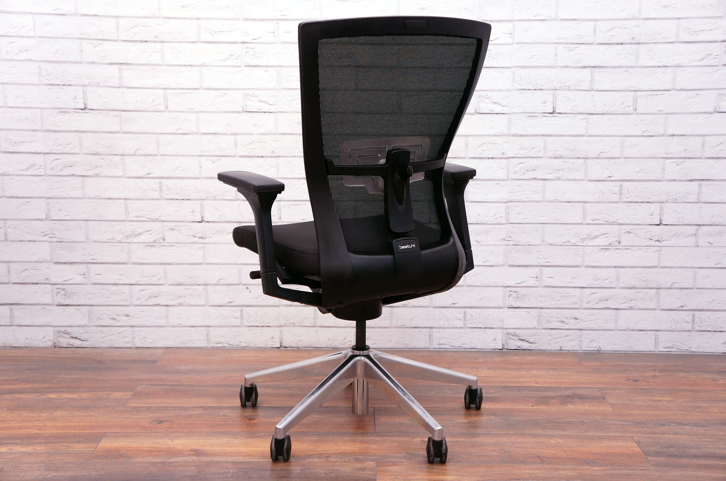 Bestuhl Radius Task Chair, Black Mesh & Fabric - Office Resale