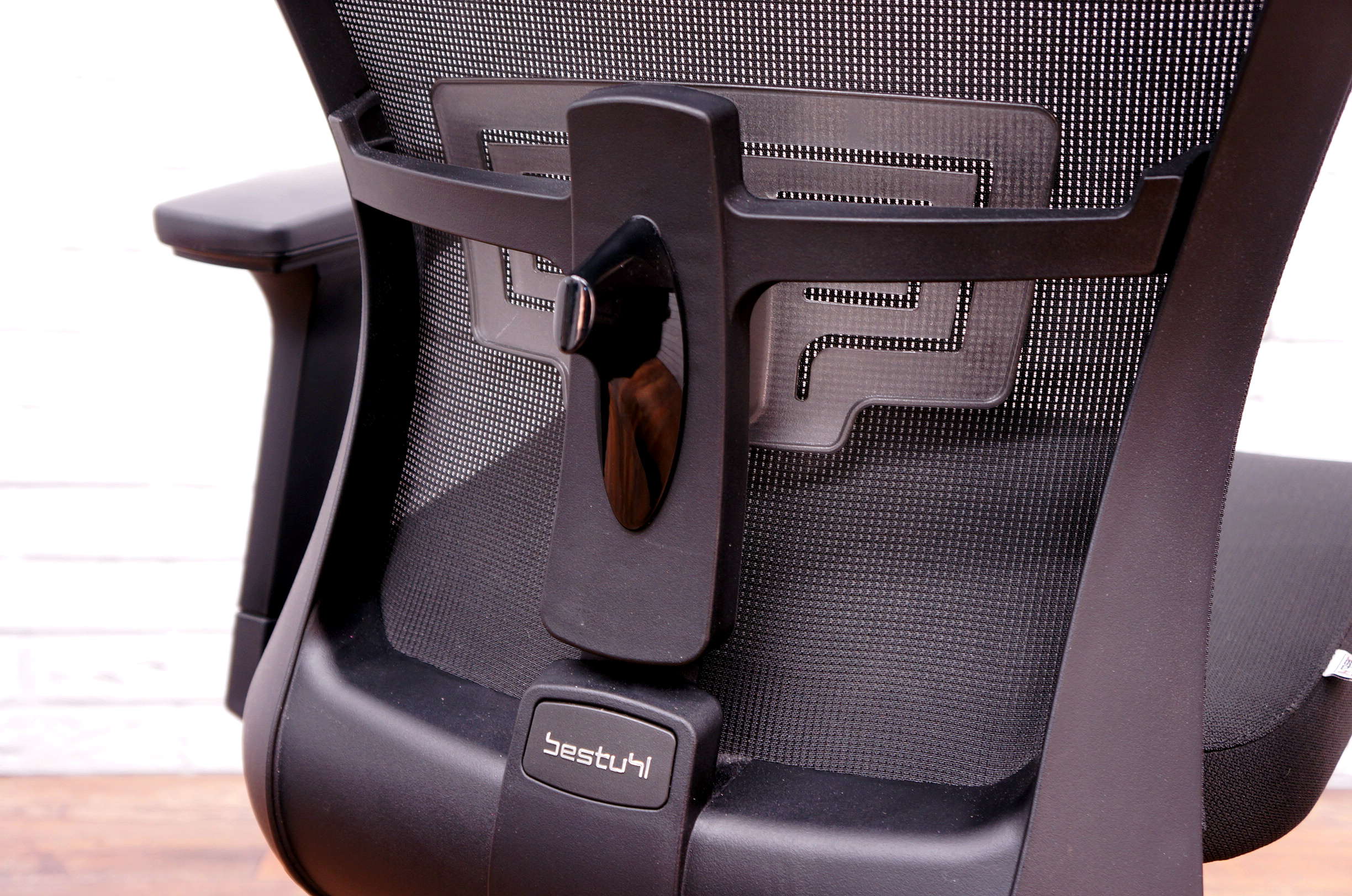 Bestuhl Radius Task Chair, Black Mesh & Fabric - Office Resale