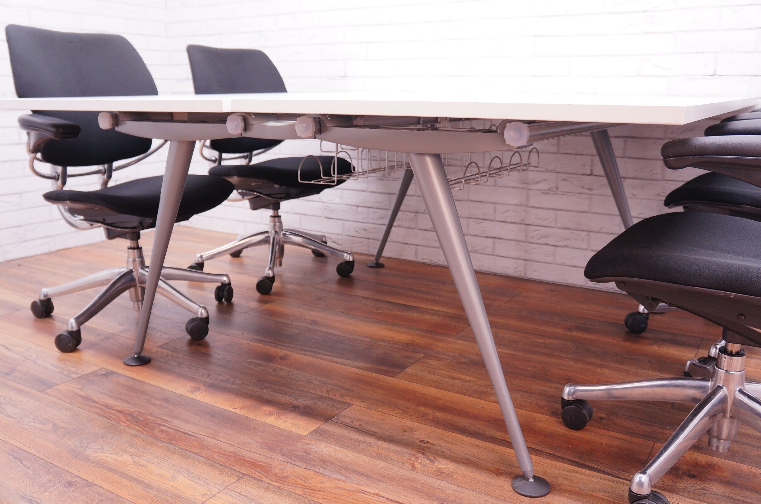 Herman Miller Abak Environments Twin Bench Desk With Silver Tapered ...